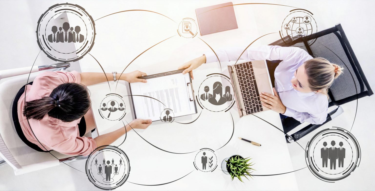 CRMにLINEを活用すると何ができるのか？ メリットや活用法を紹介 - E-Grantメディア